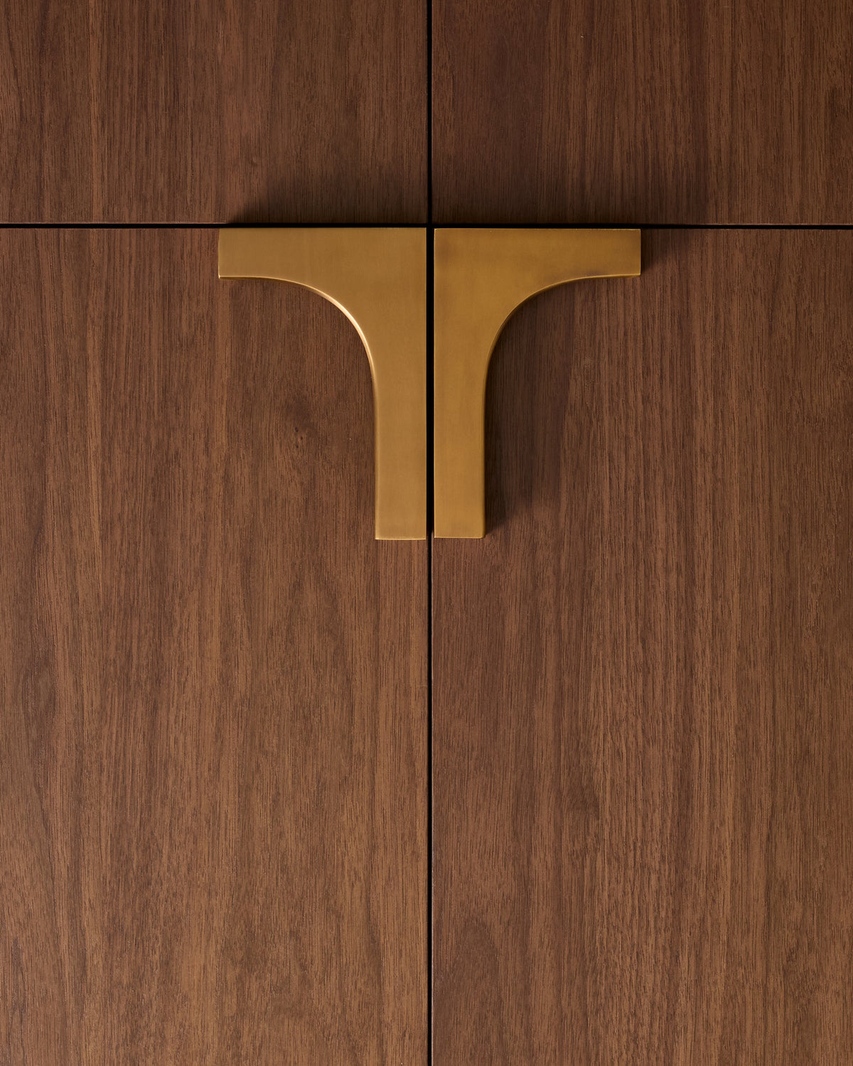 Avalon Corner Cabinet Pull, 4"